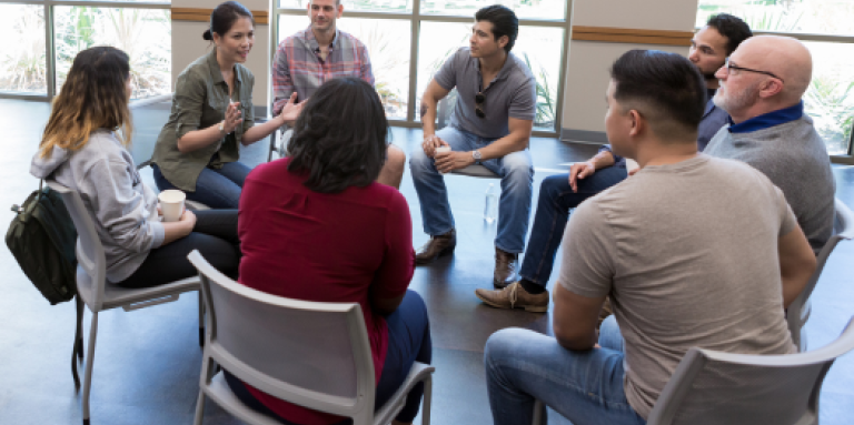 Peer Support Programs | CNIB